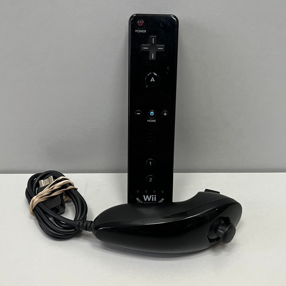 Wii Controller Set - Own4Less